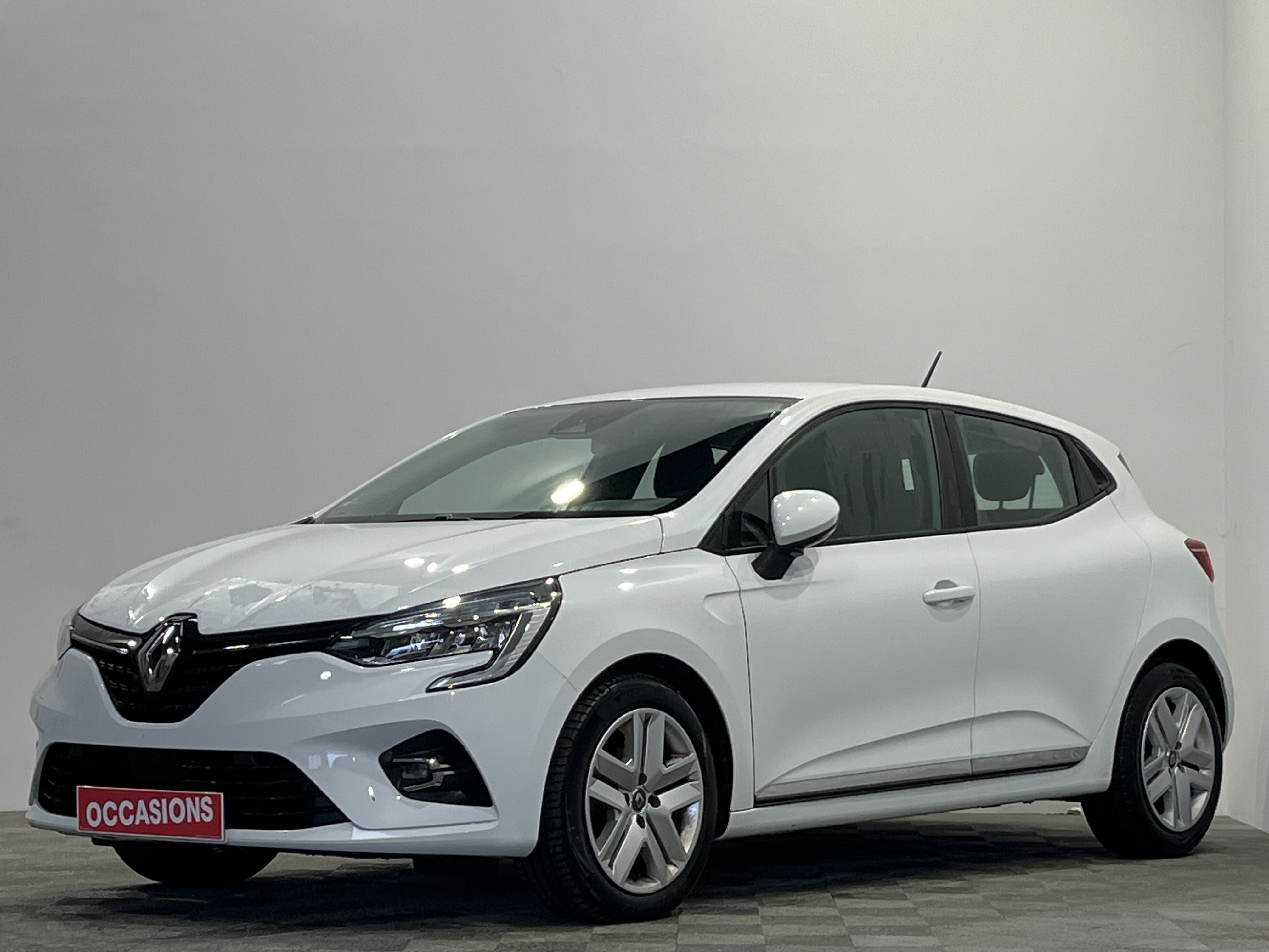 RENAULT CLIO V de 2019 - Massy - Massoutre VO