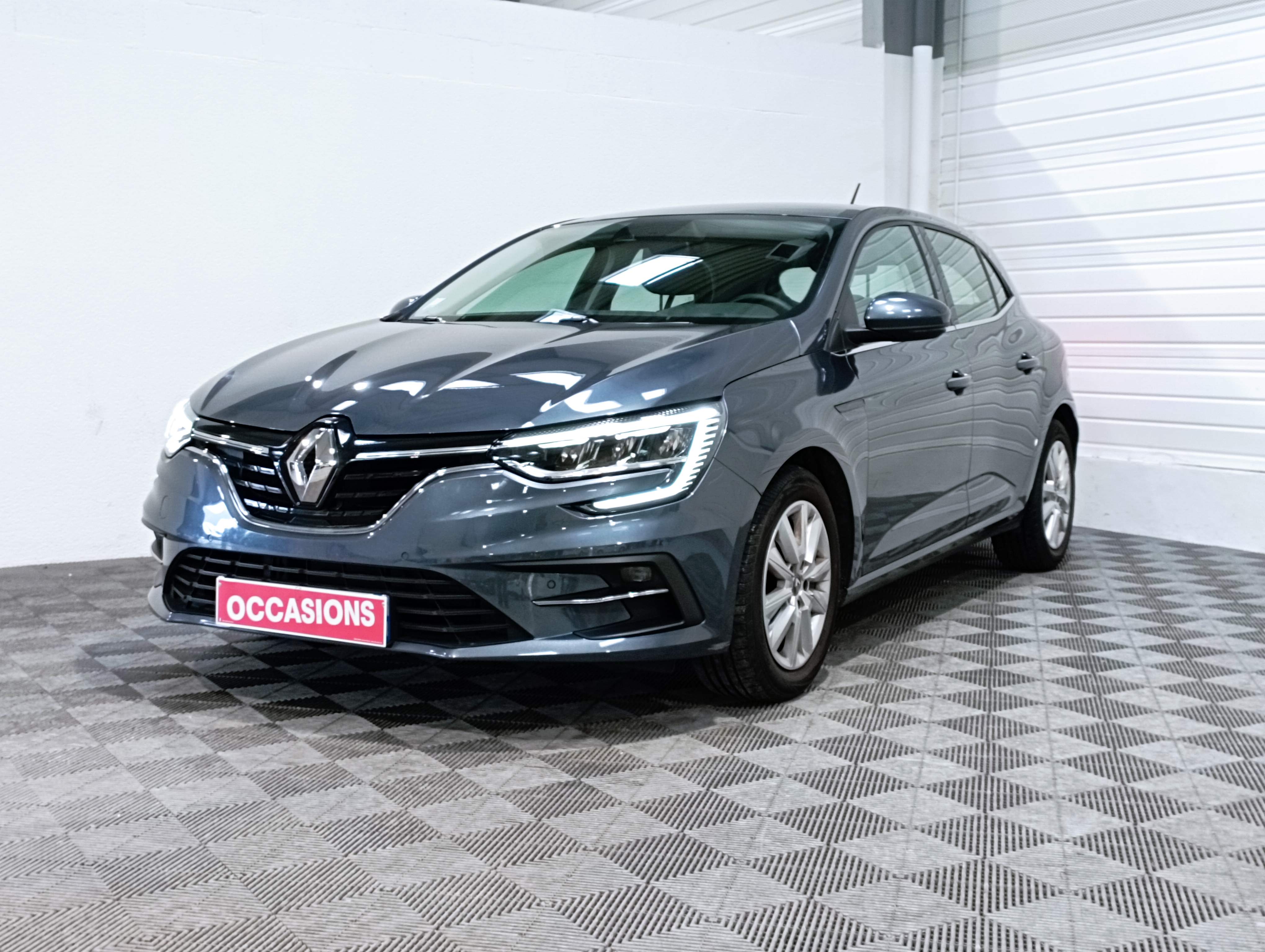RENAULT MEGANE IV BERLINE de 2021 - La Chapelle-Saint-Luc - Massoutre VO