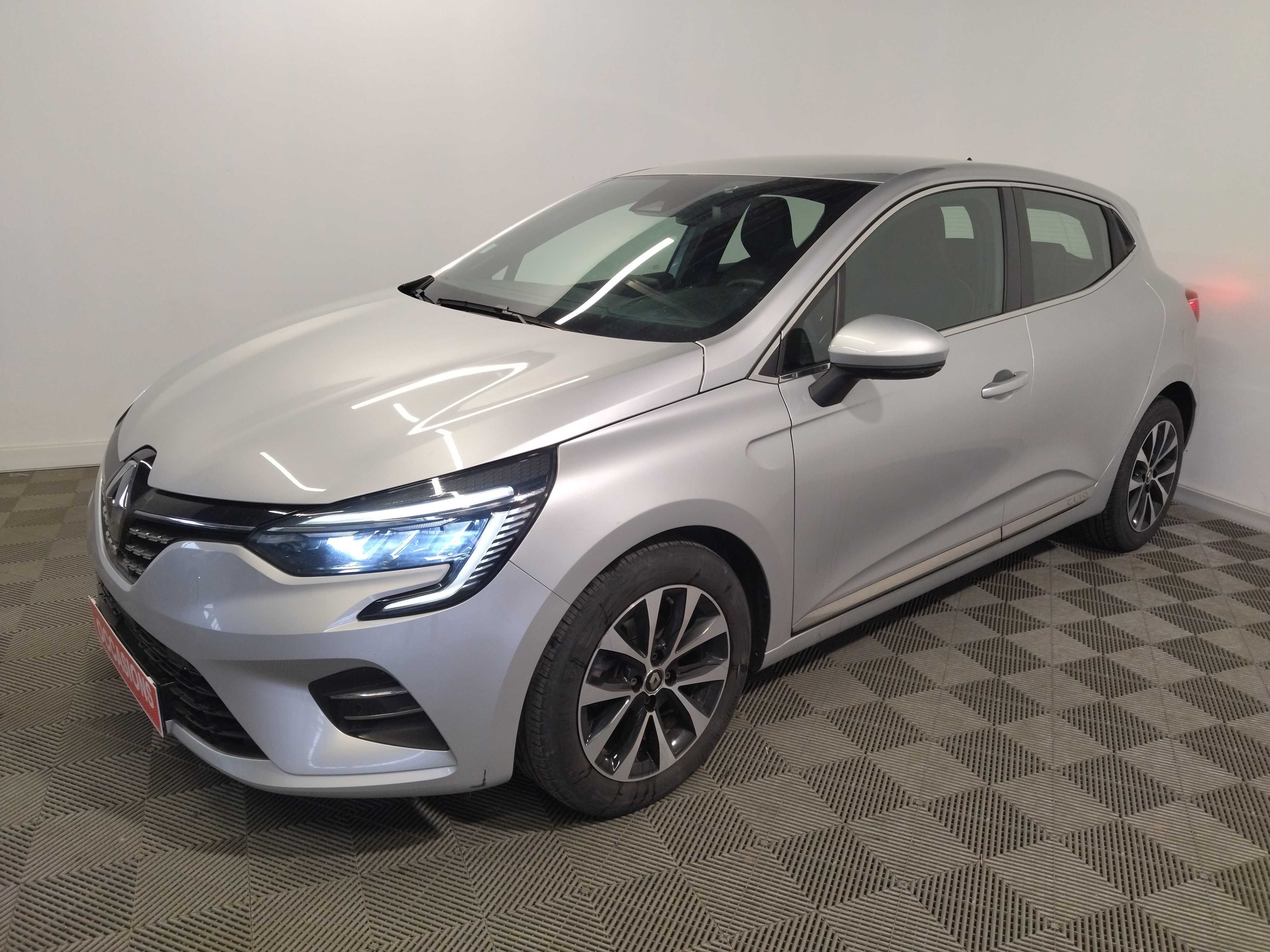 RENAULT CLIO V de 2020 - Clermont-Ferrand - Massoutre VO