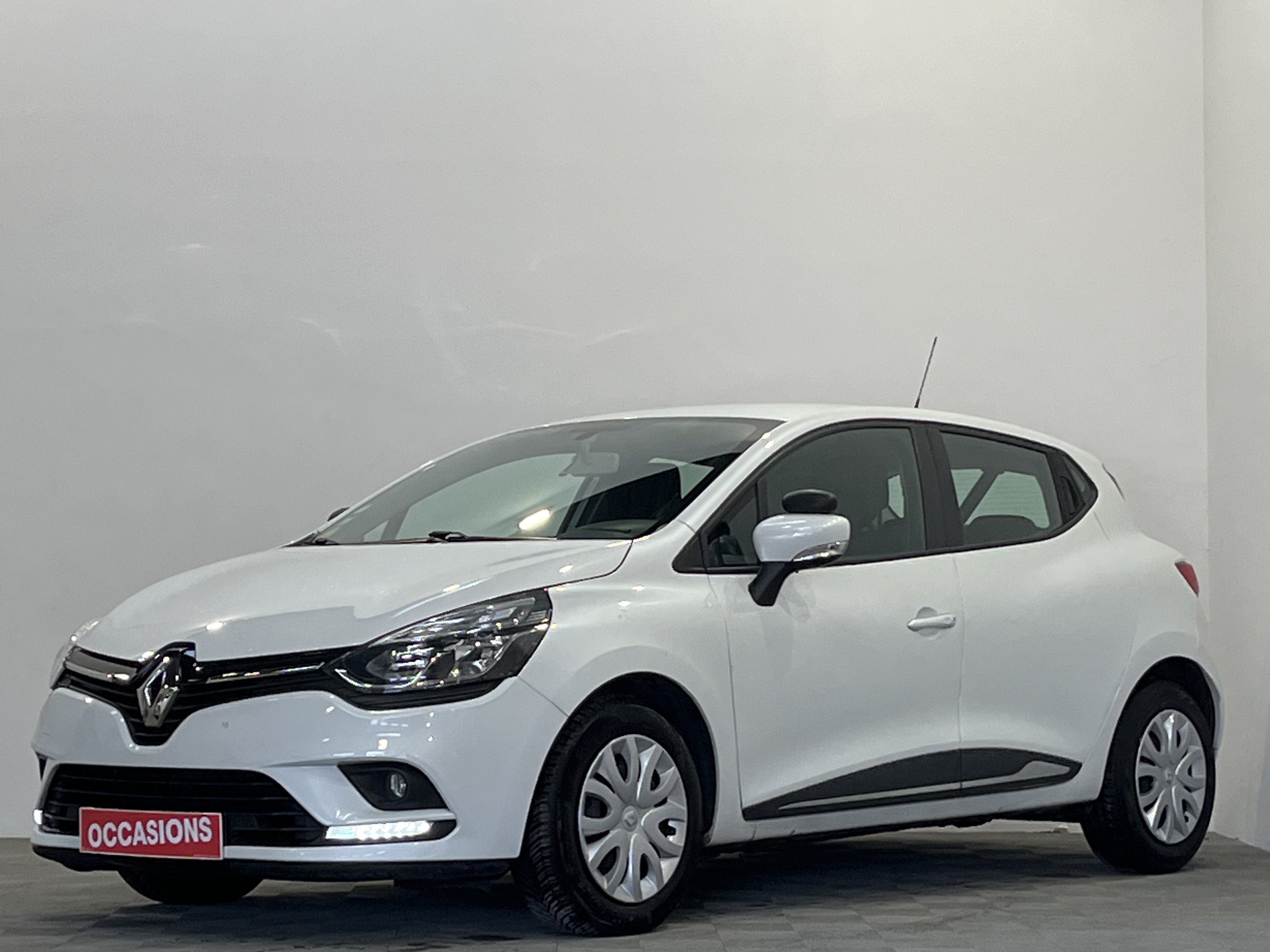 RENAULT CLIO IV de 2020 - Massy - Massoutre VO