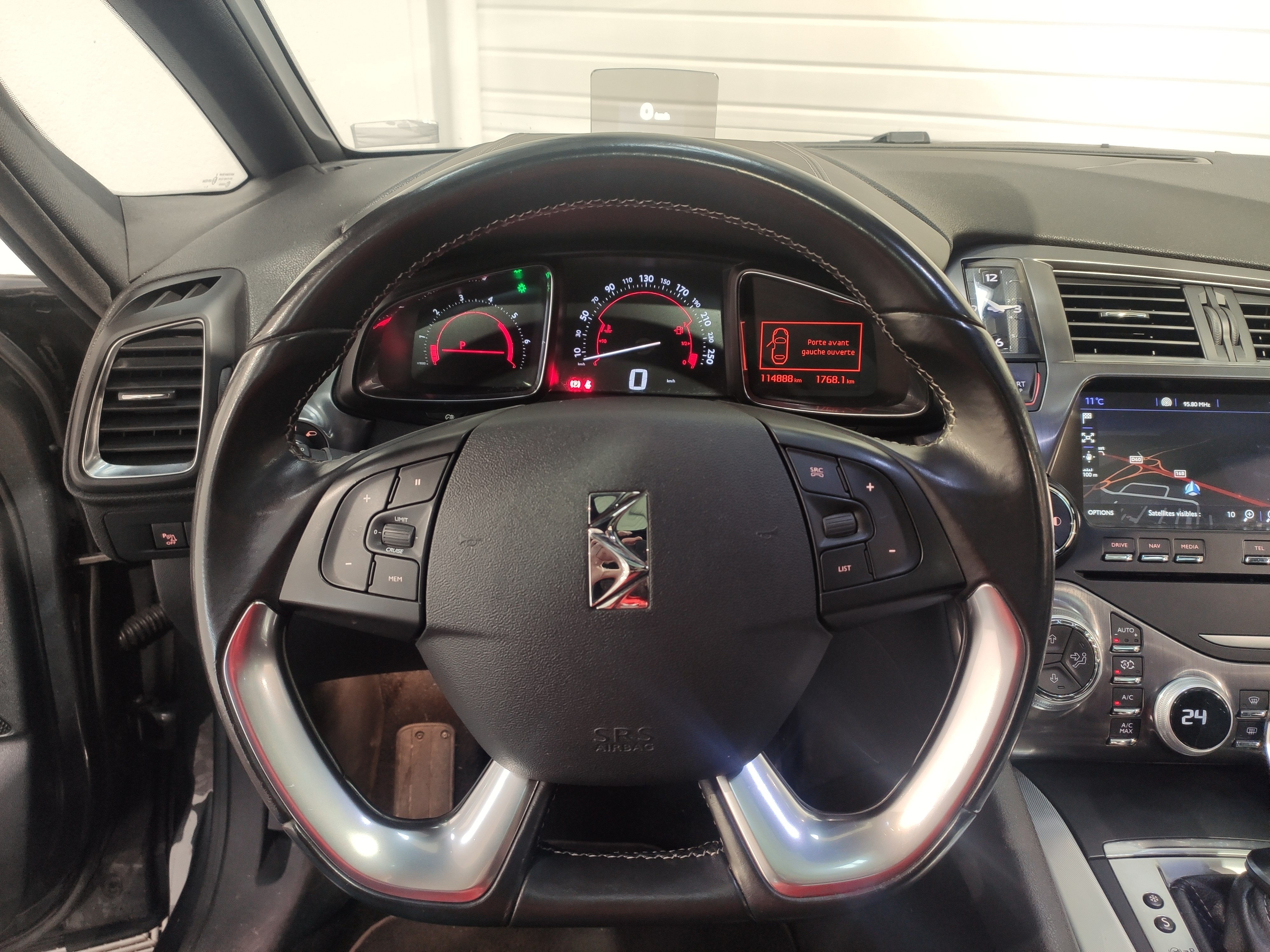 DS DS5 EXECUTIVE de 2016 - La Chapelle-Saint-Luc - Massoutre VO