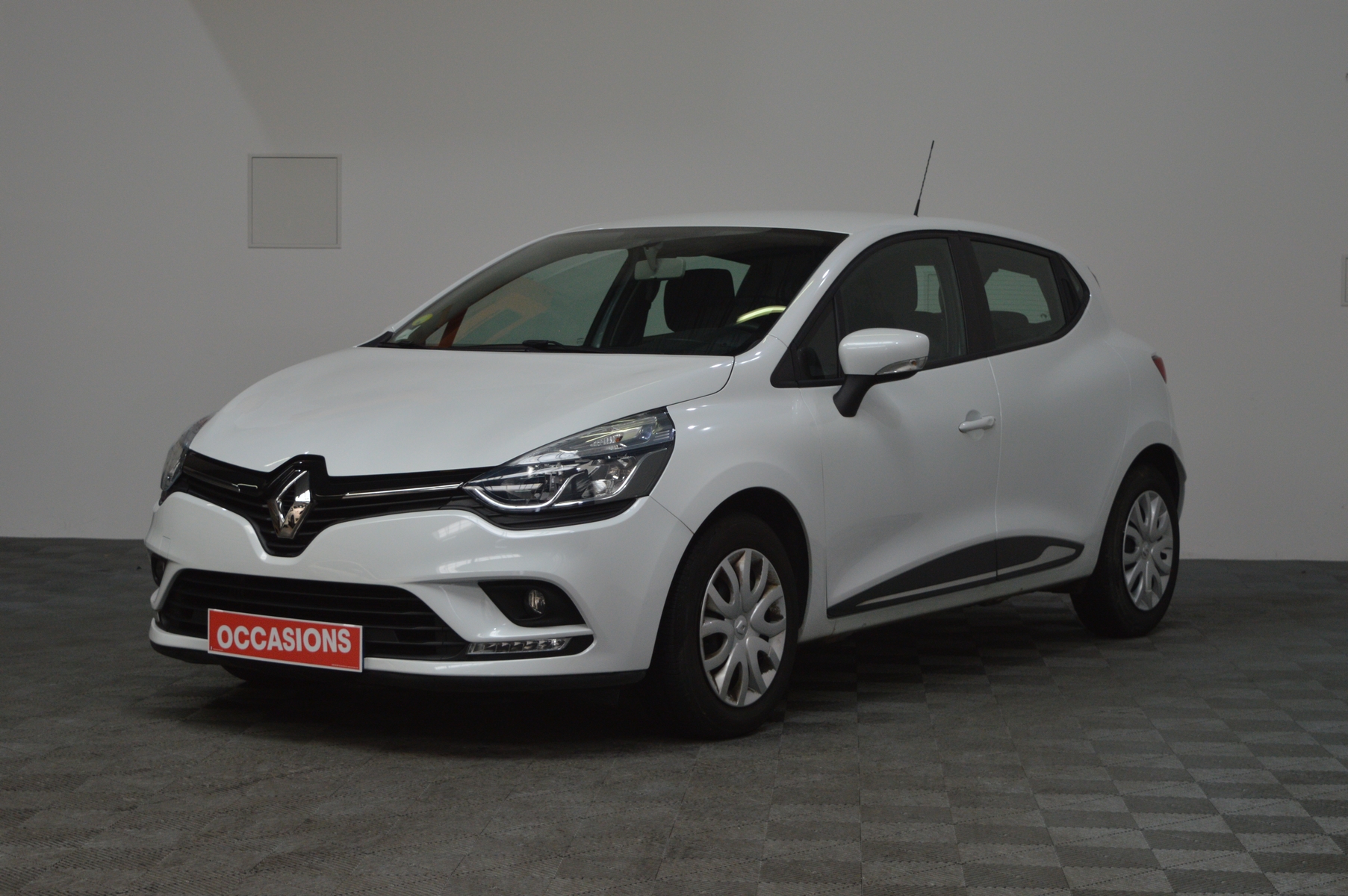 RENAULT CLIO IV de 2019 - Massy - Massoutre VO