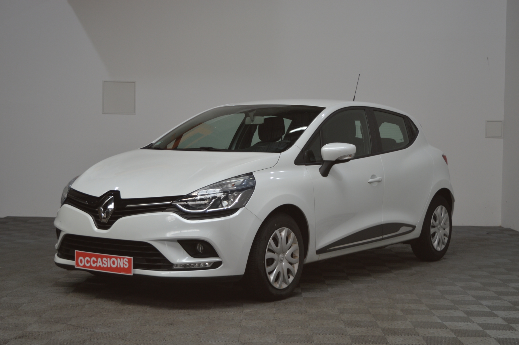 RENAULT CLIO IV de 2019 - Massy - Massoutre VO