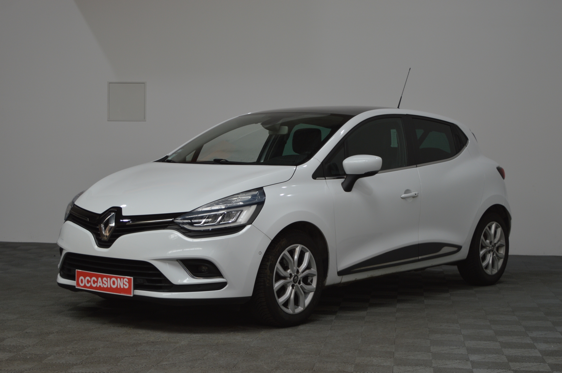 RENAULT CLIO IV de 2017 - Massy - Massoutre VO