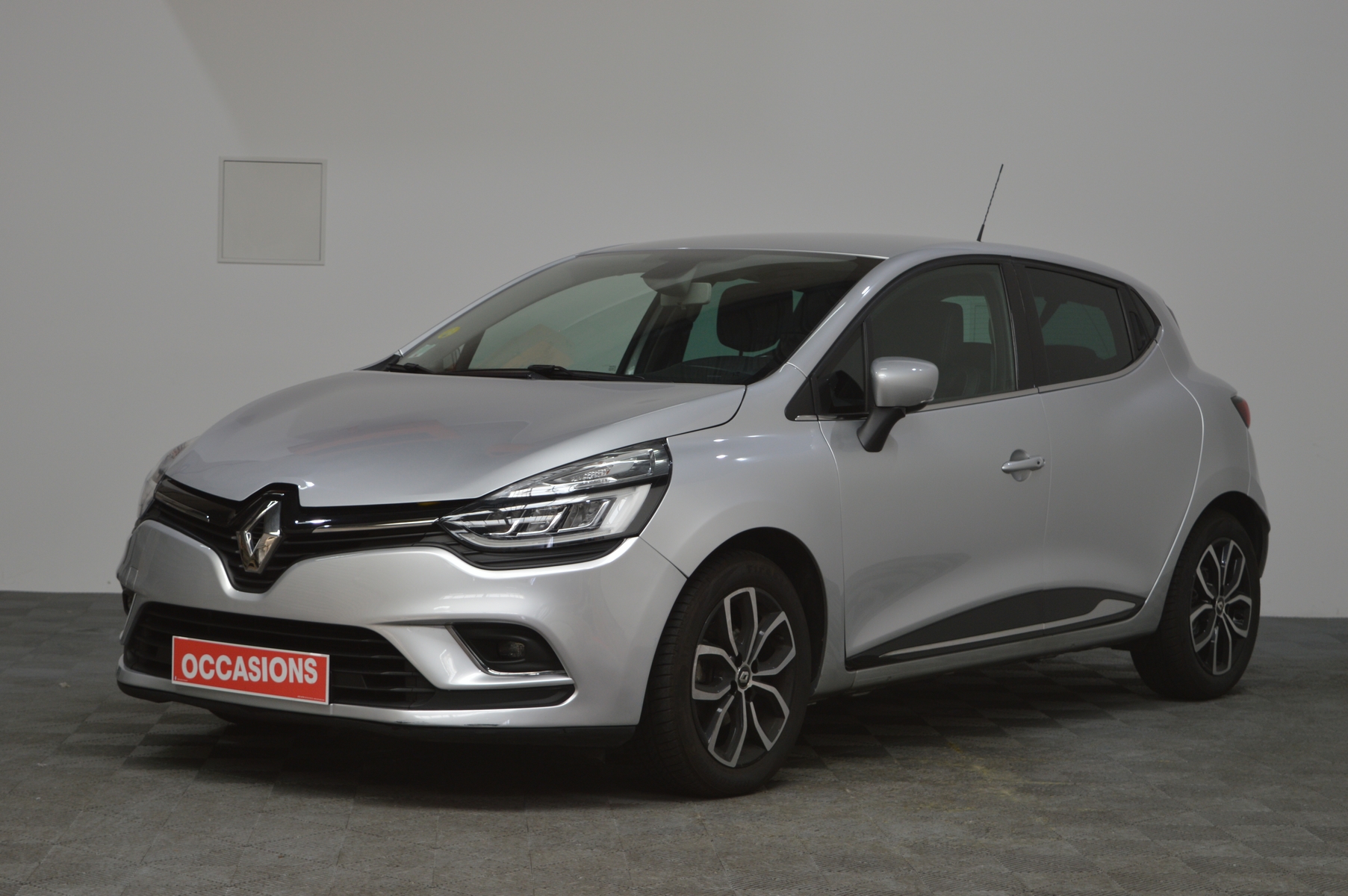 RENAULT CLIO IV de 2019 - Massy - Massoutre VO