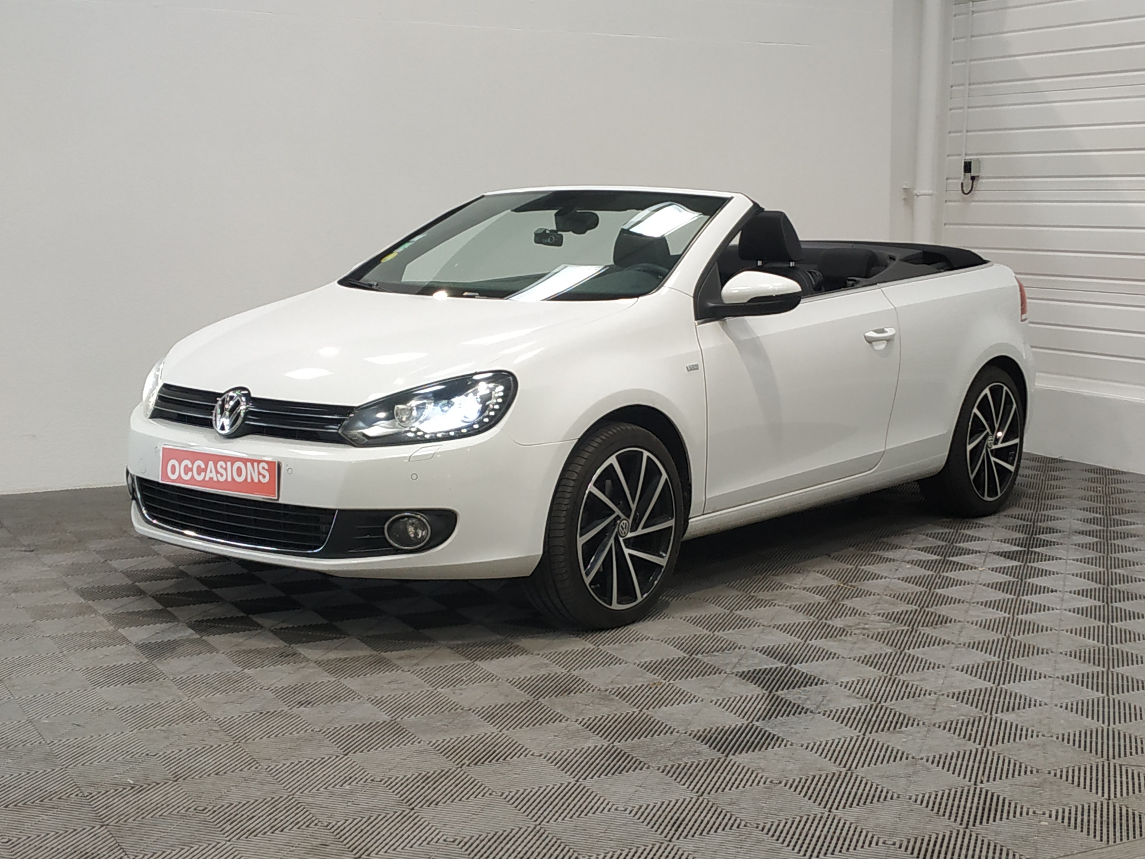 VOLKSWAGEN GOLF CABRIOLET de 2015 - La Chapelle-Saint-Luc - Massoutre VO