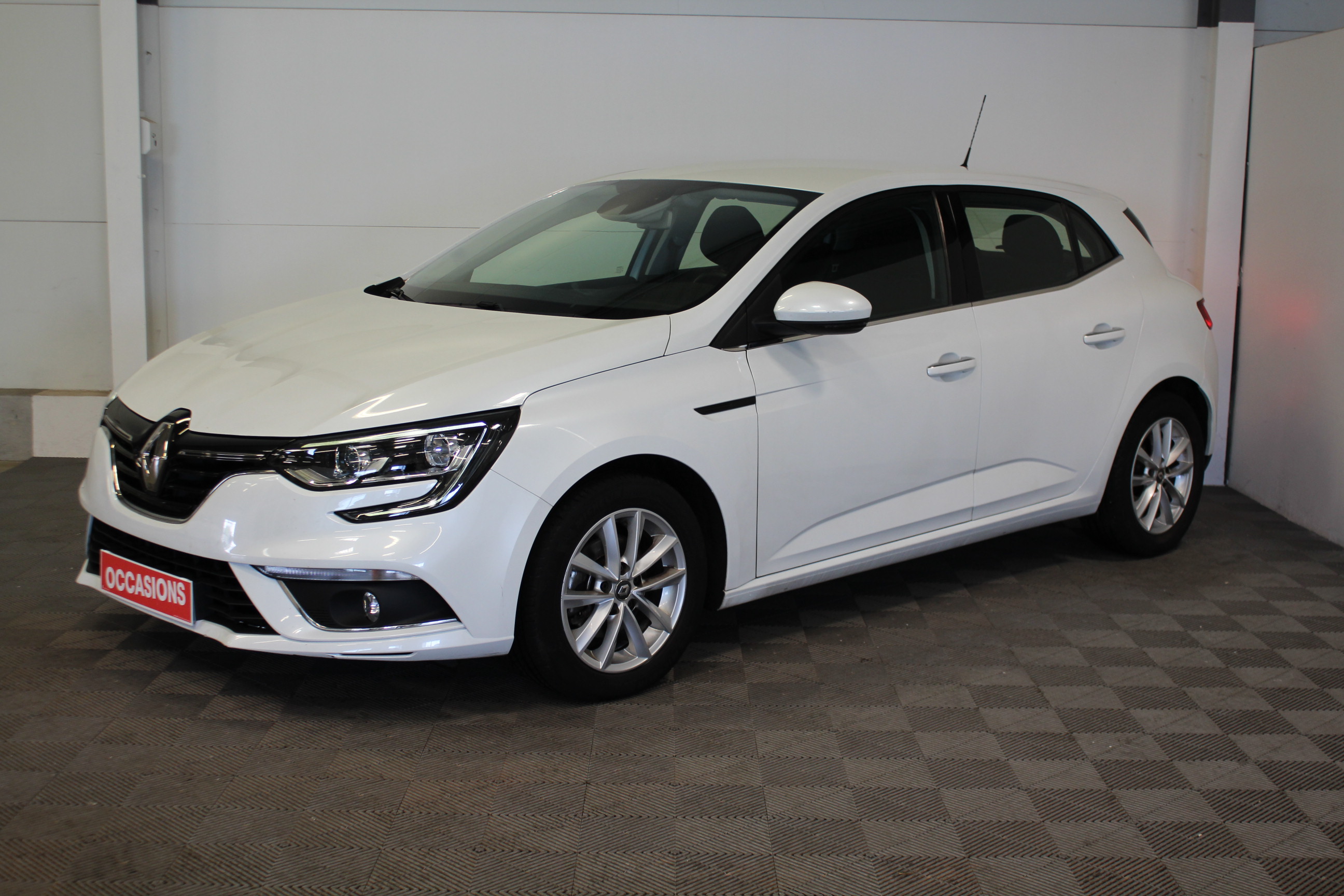 RENAULT MEGANE IV BERLINE de 2016 - Olivet - Massoutre VO