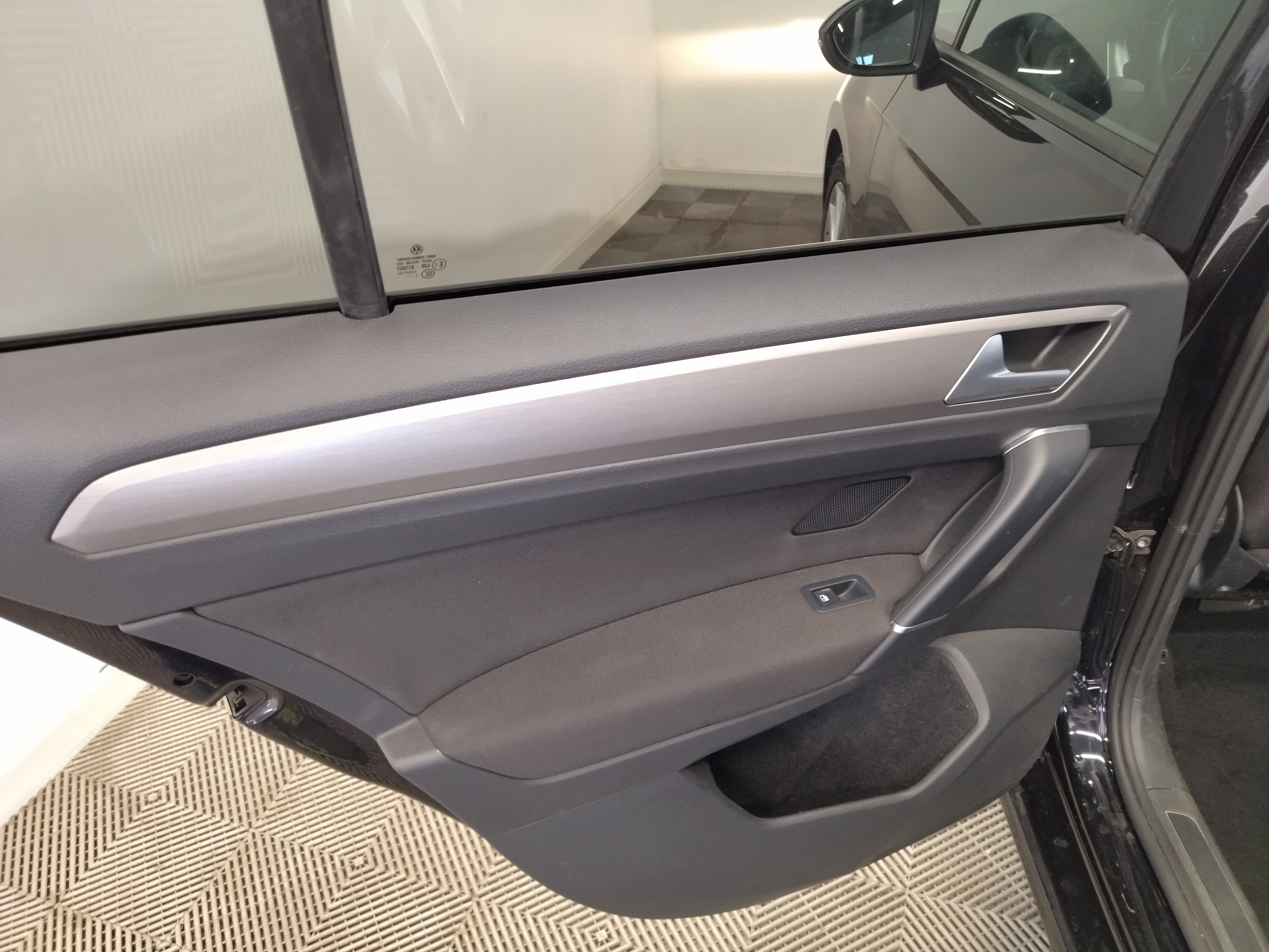 VOLKSWAGEN GOLF SPORTSVAN de 2016 - Clermont-Ferrand - Massoutre VO