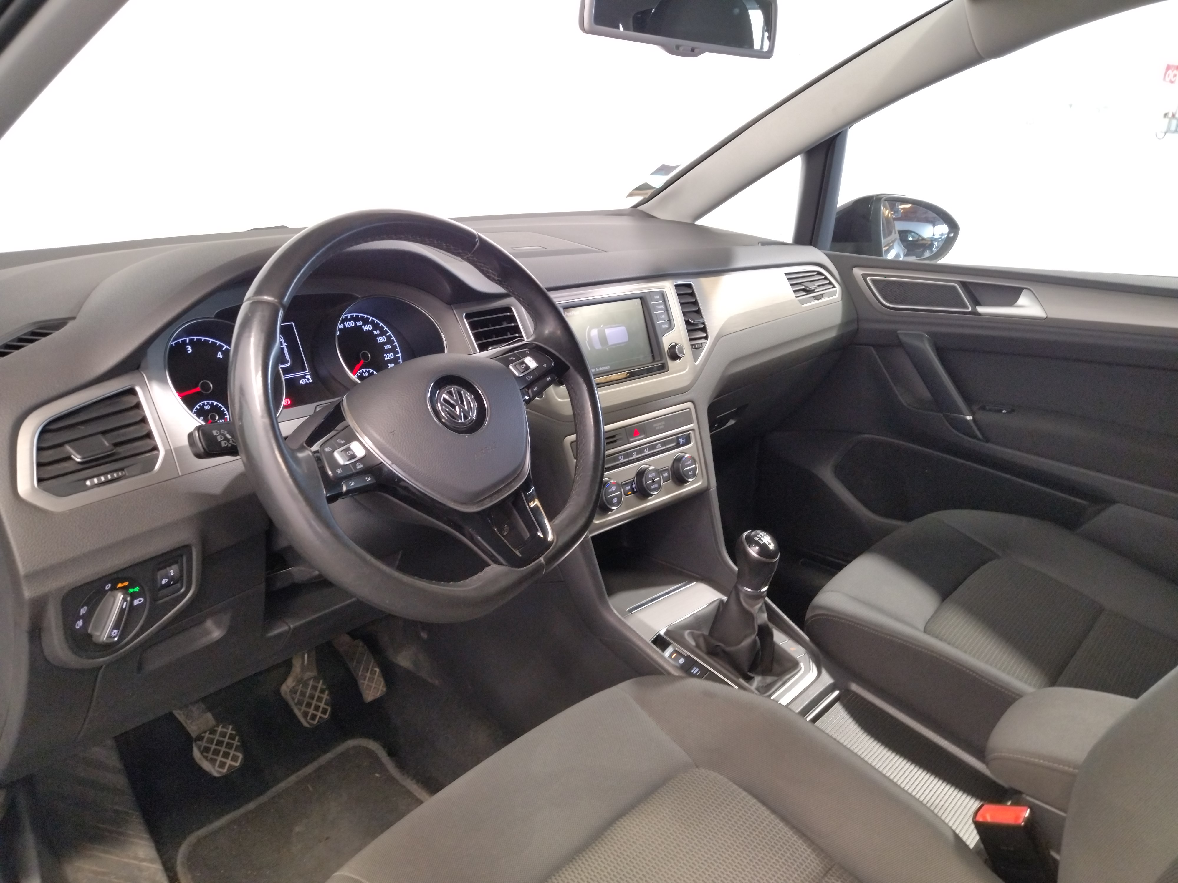 VOLKSWAGEN GOLF SPORTSVAN de 2016 - Clermont-Ferrand - Massoutre VO