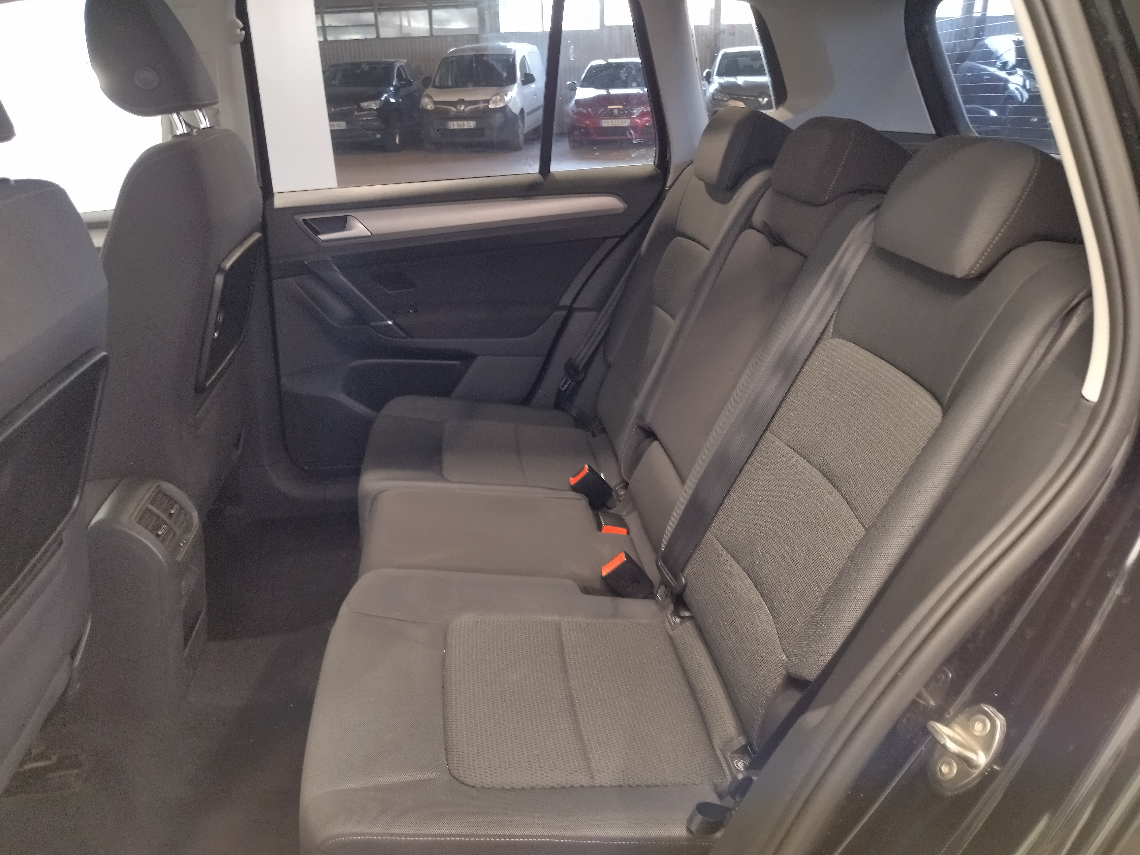VOLKSWAGEN GOLF SPORTSVAN de 2016 - Clermont-Ferrand - Massoutre VO