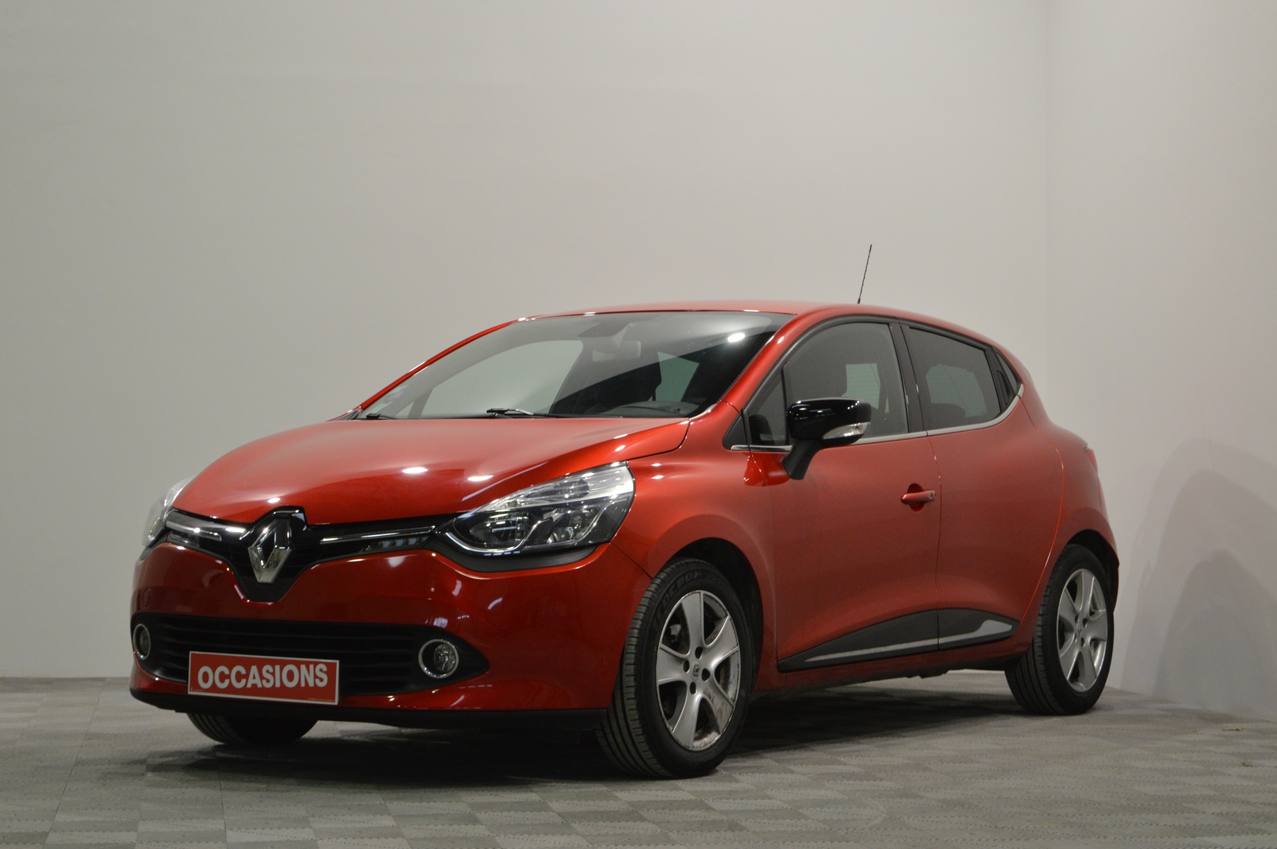 RENAULT CLIO IV de 2016 - Massy - Massoutre VO