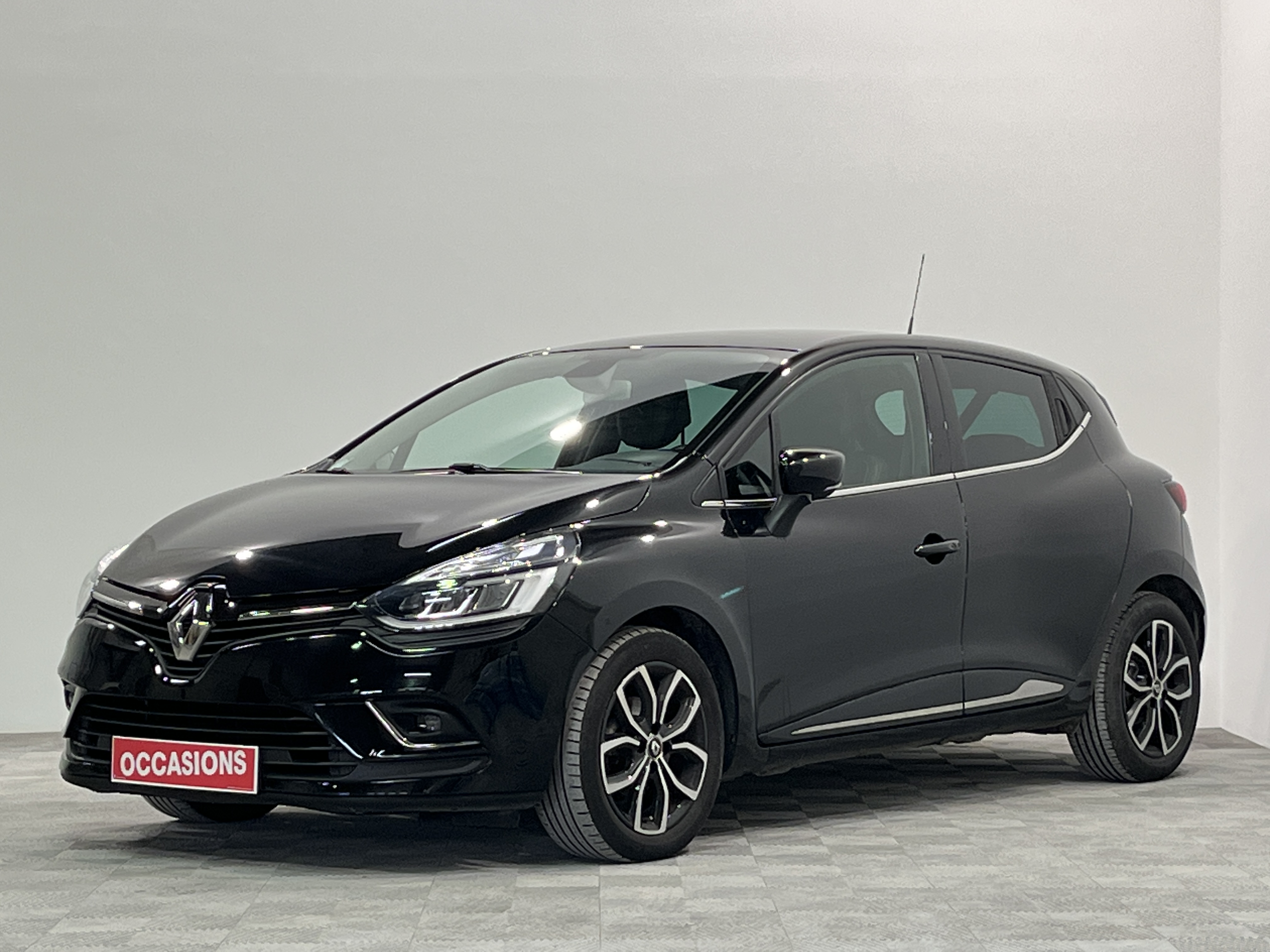 RENAULT CLIO IV de 2018 - Massy - Massoutre VO