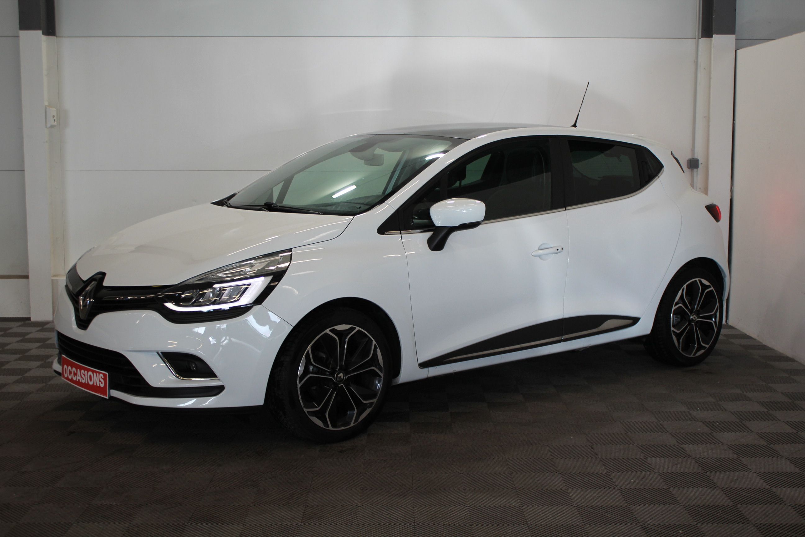 RENAULT CLIO IV de 2018 - Olivet - Massoutre VO